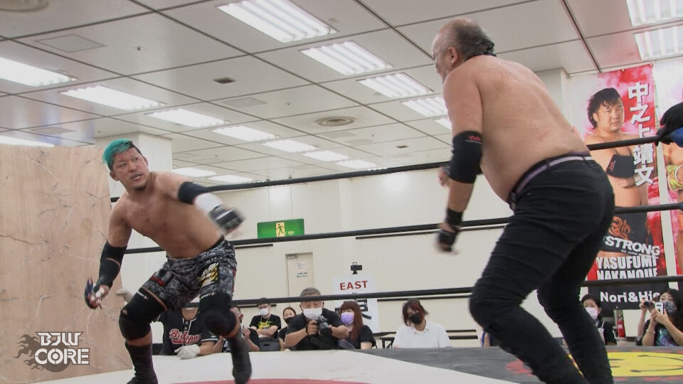 03伊東竜二&"黒天使"沼澤邪鬼 vs 竹田誠志&塚本拓海 | BJW CORE